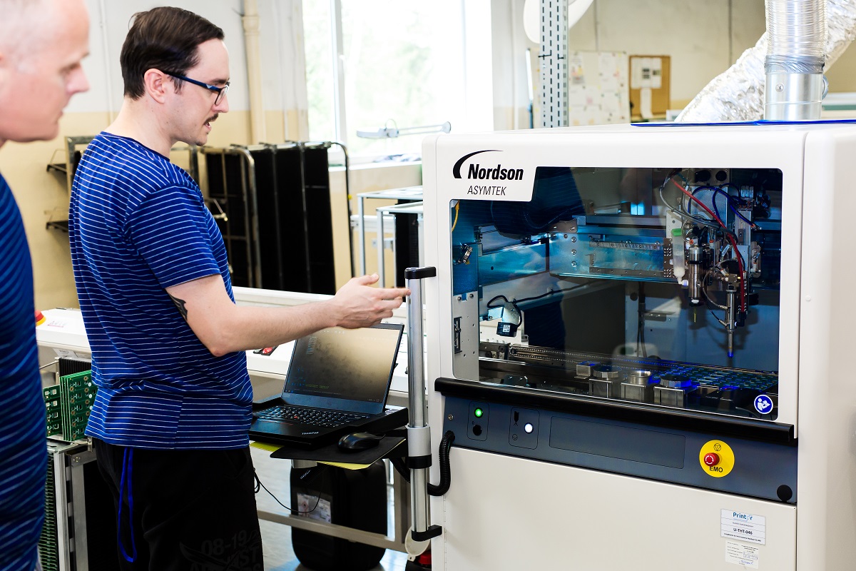 Montaż przewlekany THT | Printor